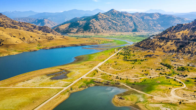 The fastest road trip between Yosemite and Sequoia National Park (and ...