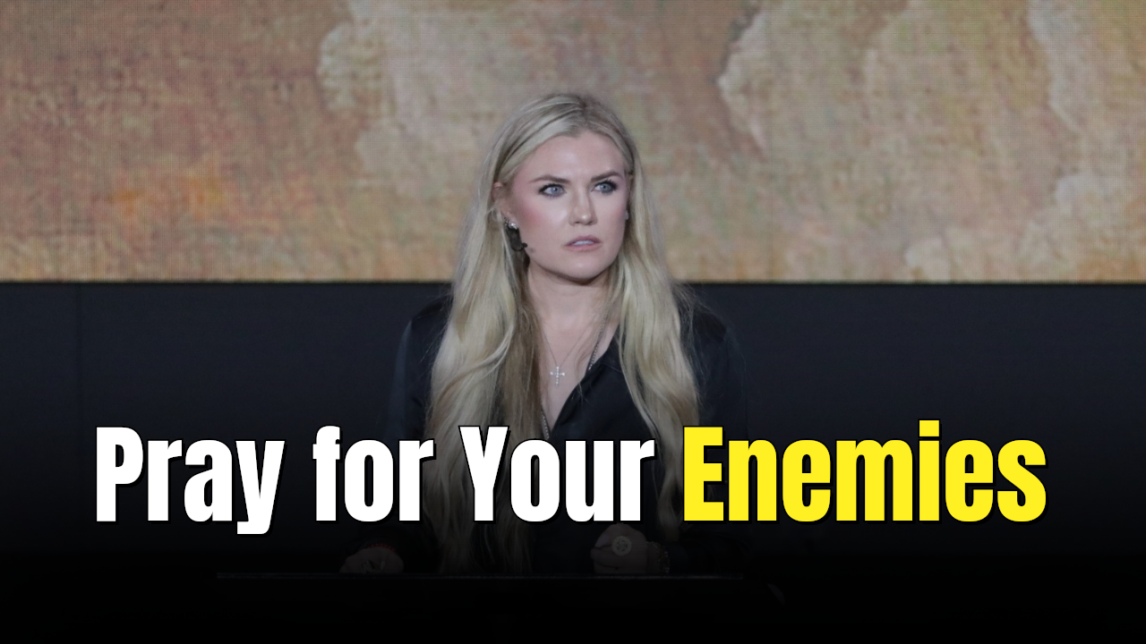 Erika Kirk shuts down heckler