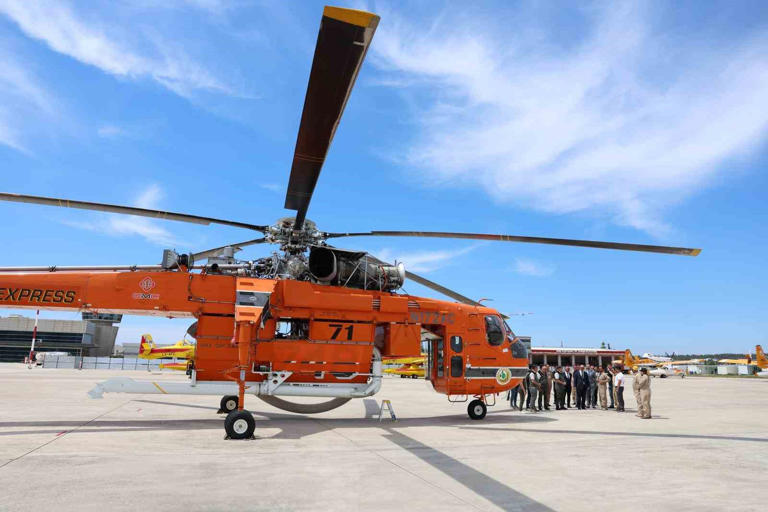 Vali Toraman’dan yangın söndürme uçakları ve helikopterleri pilotlarına ...