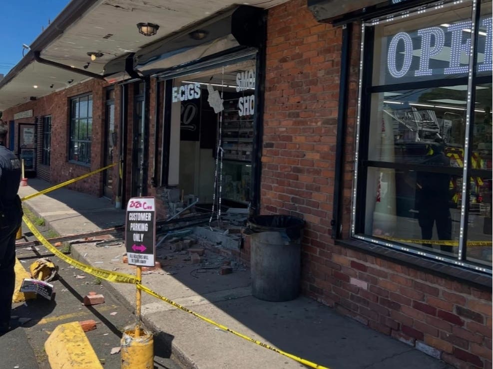 Car Crashes Into Foxon Road Storefront, No 'Major' Injures Reported ...