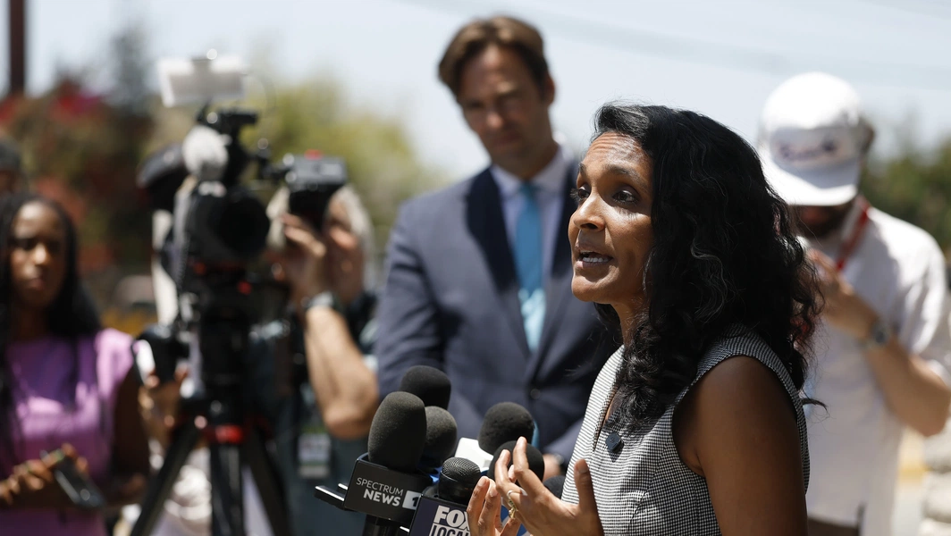 Raman overtakes Pratt to face Bass in LA mayoral runoff