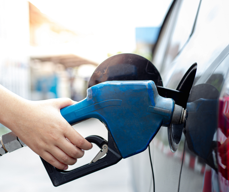 What day is the cheapest to fill up your gas tank in GA? A new study ...