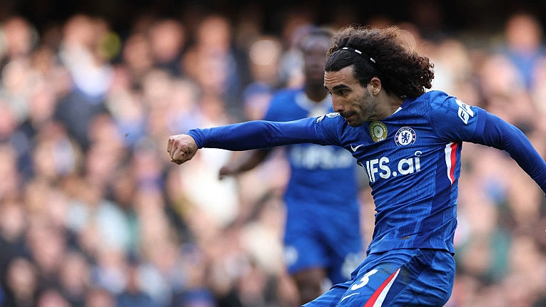 Cucurella hands in Chelsea transfer request amid Spain interest