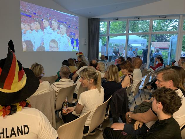 Public viewing: Eintracht plant LED-Wand für 2.000 Fans