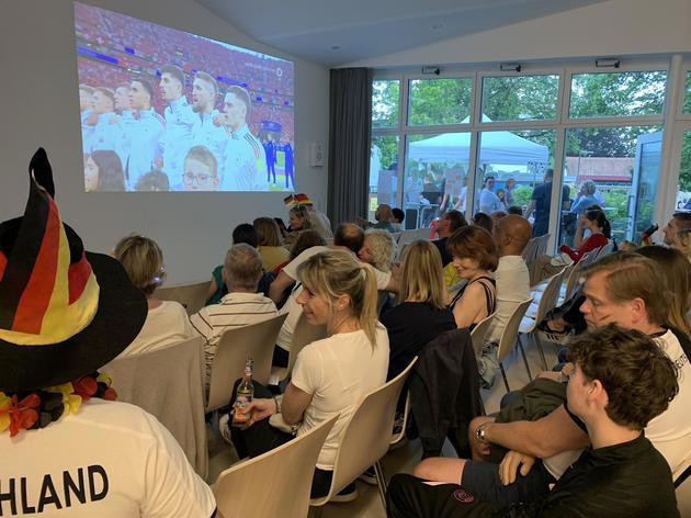Public viewing: Eintracht plant LED-Wand für 2.000 Fans