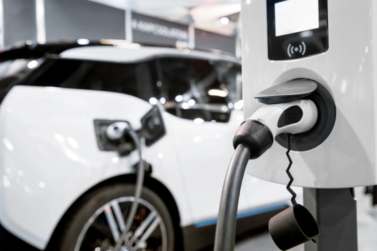 EV drivers are finding public chargers locked behind gates and surprise ...