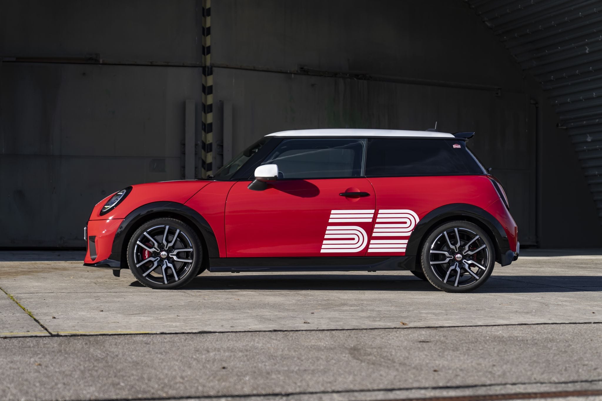 Mini lança edição limitada inspirada na vitória histórica em Monte ...