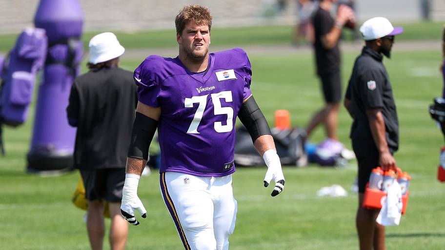 What might a fair contract extension for Brian O'Neill look like?