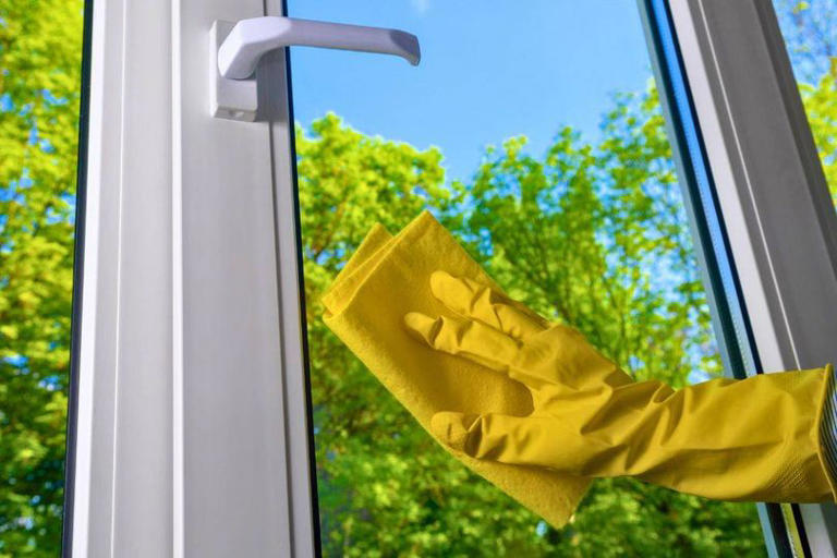 Windows will look cleaner in time for summer if cleaned with common ...