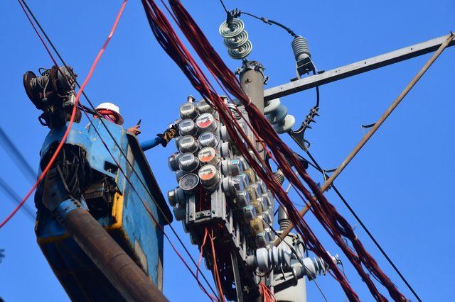 Ombudsman urged to probe ERC over alleged overpriced power charges