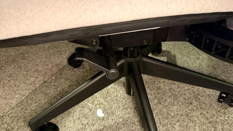 Ergonofis Equation review: A premium feeling ergonomic office chair ...