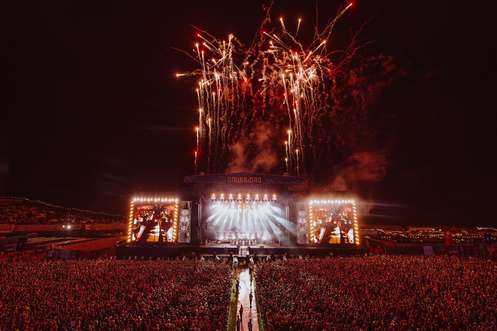 Rail passengers going to Download Festival urged to check their journey
