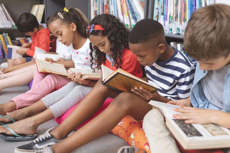 Congress puts school chiefs on the spot as Chicago families bring ...