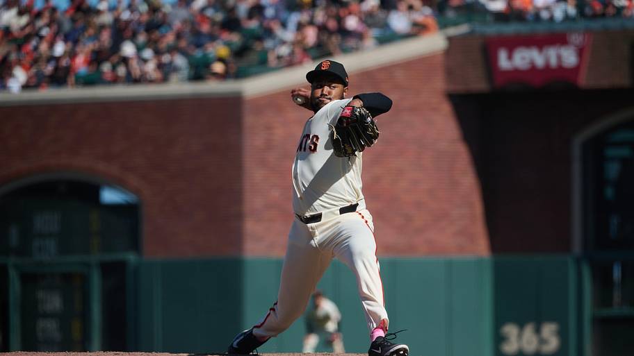 SF Giants news: .500 road trip, Dylan Smith first save, Ryan Borucki ...