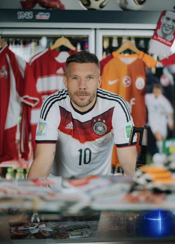 „Einen zweiten Poldi gibt es nicht“: Lukas Podolski über seine Netflix ...