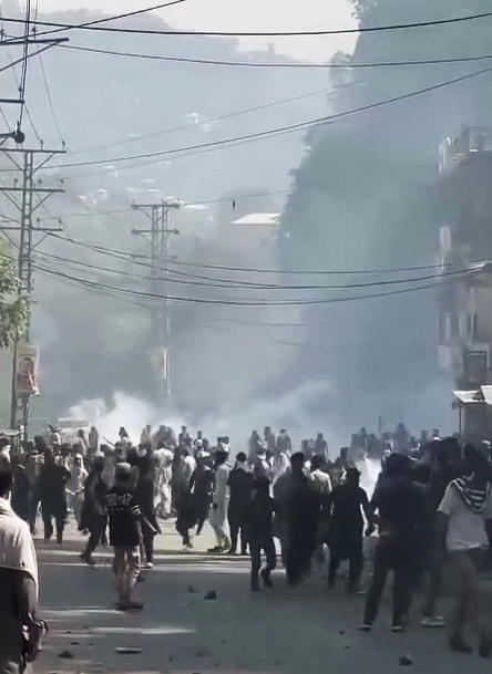 PoK erupts over a ban, Pak forces fire at protesters, several killed as ...