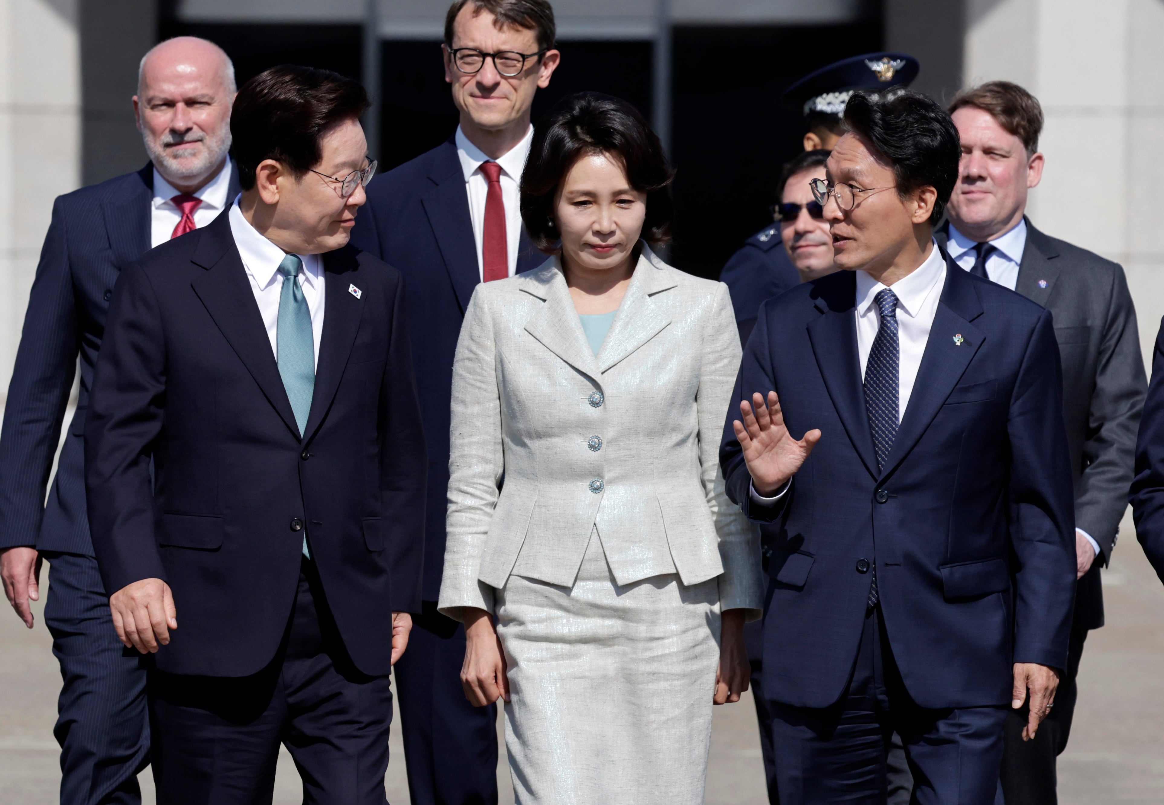 Democratic Party leader Jung Chung-rae's welcoming attendance uncertain