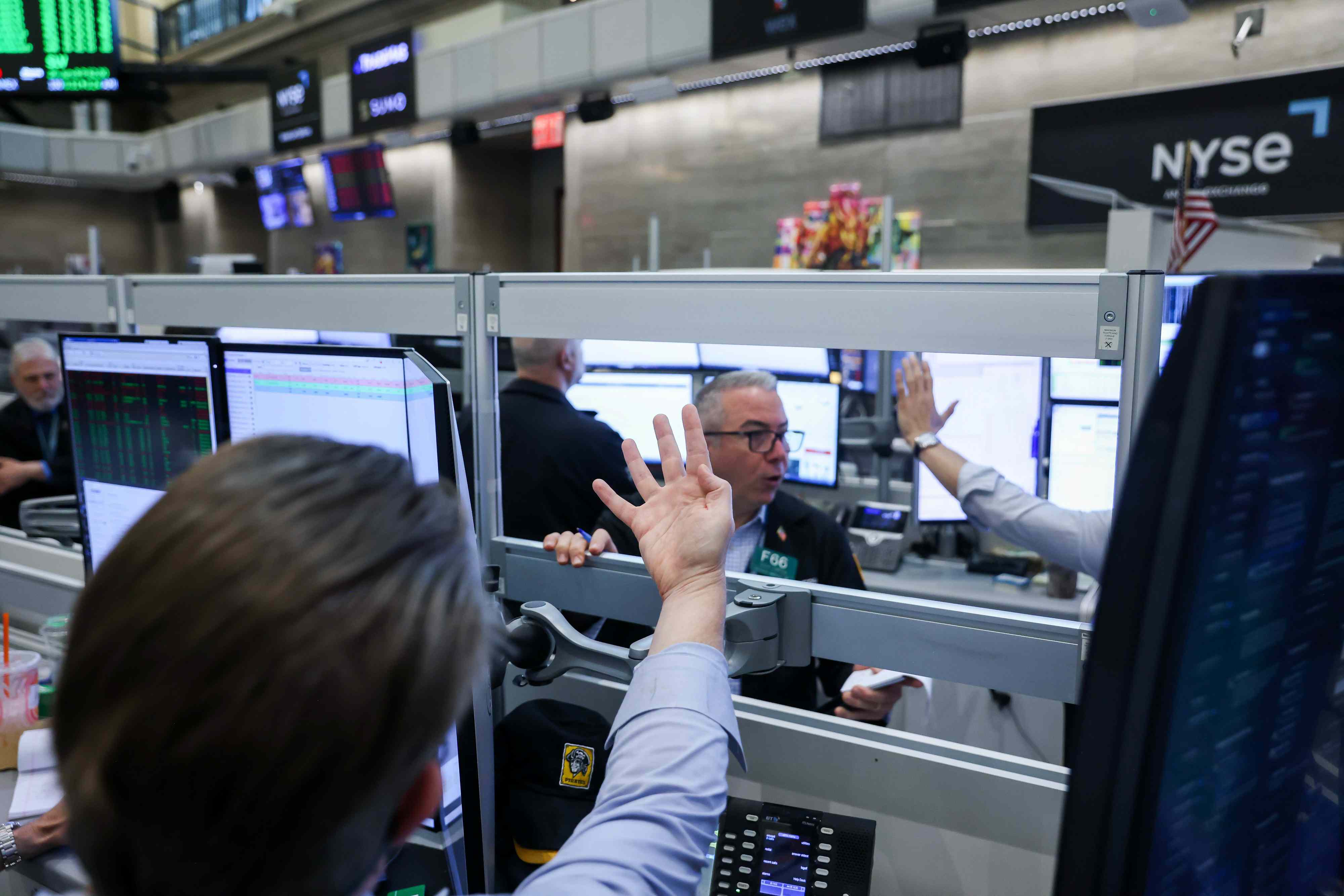 Stock market today: Indexes jump as chip stocks further rally; oil ...