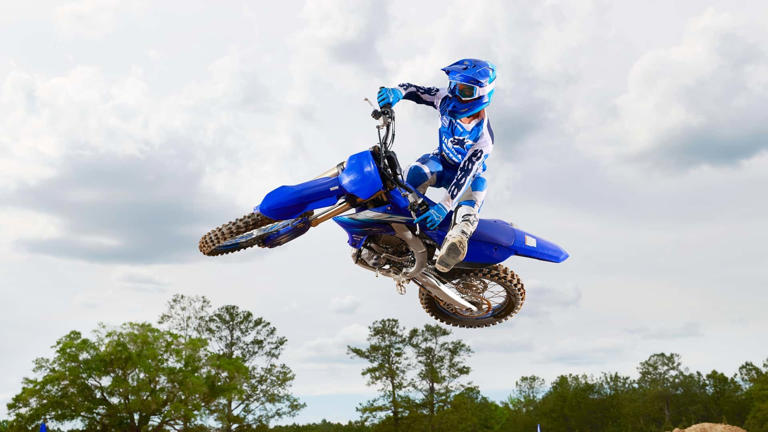 Yamaha unveils its all-new YZ250F dirt bike and it comes with special ...