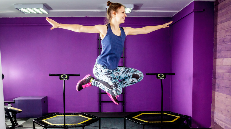 9 reasons you should add a trampoline to your fitness routine