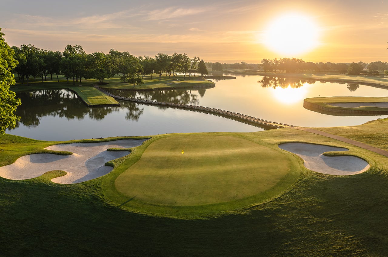 High-end private club in Texas at full speed after renovation