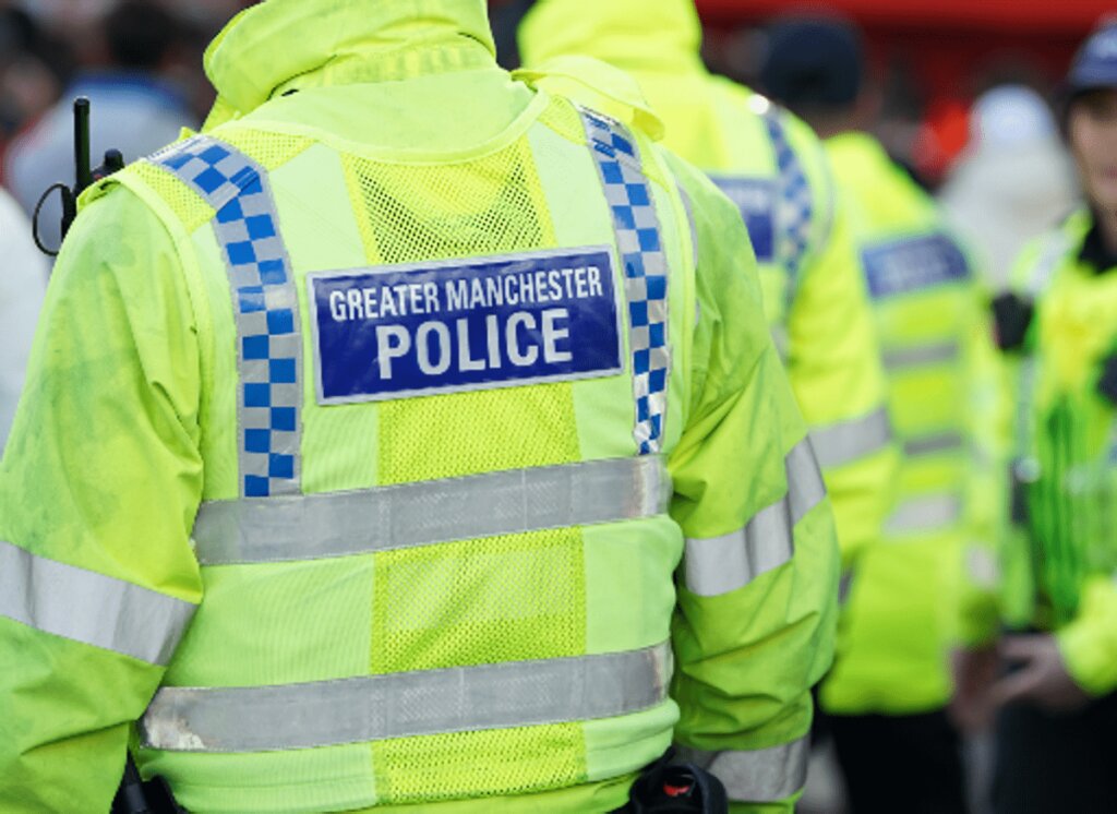 Ha accoltellato tre compagni a scuola: 12enne fermata a Manchester