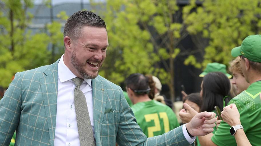 Oregon Ducks recruiting surge shows underrated Dan Lanning trend