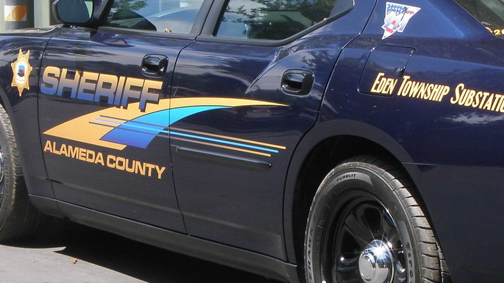 Oakland man arrested after alleged theft of Alameda County vehicles