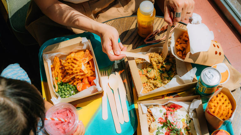 Your takeout order isn't safe to eat if it looks like this