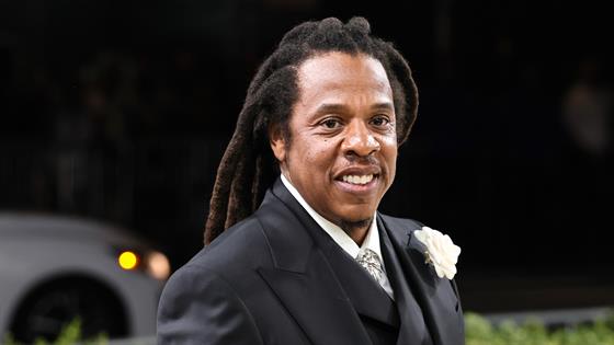 Jay-Z shows off afro hair transformation at NBA Finals