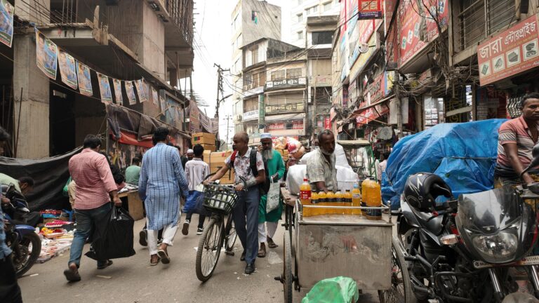 Indiase autoriteiten deporteren 5.000 mensen naar Bangladesh