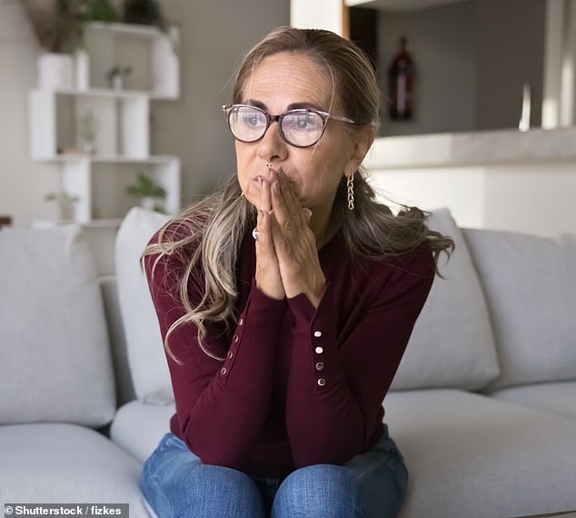 Study reveals why women are more likely to develop devastating memory ...