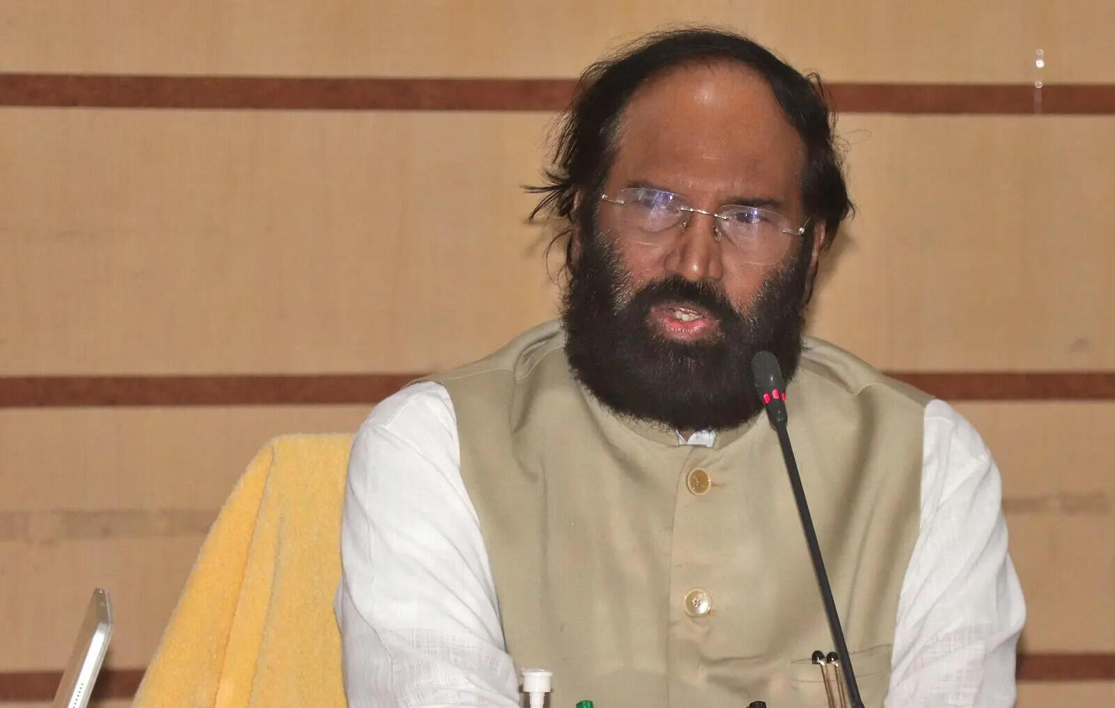 Use irrigation land to generate solar power: Uttam