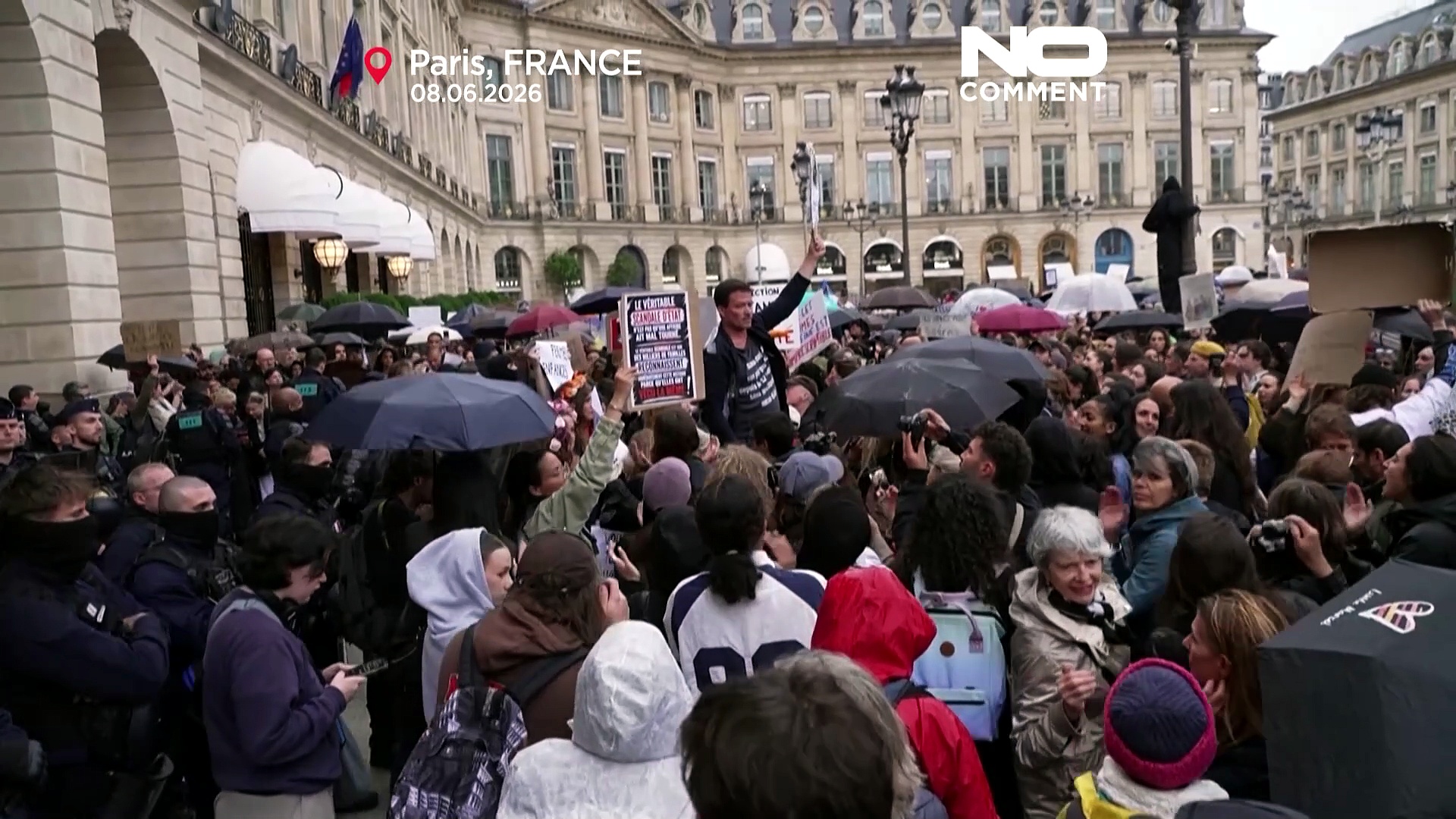 Asesinato de Lyhanna, crece la indignación y miles protestan en París