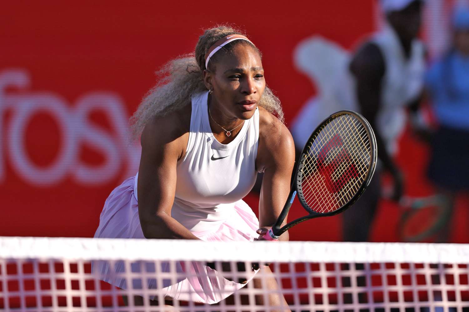 Serena Williams wins first tennis match in 4 years as family supports ...