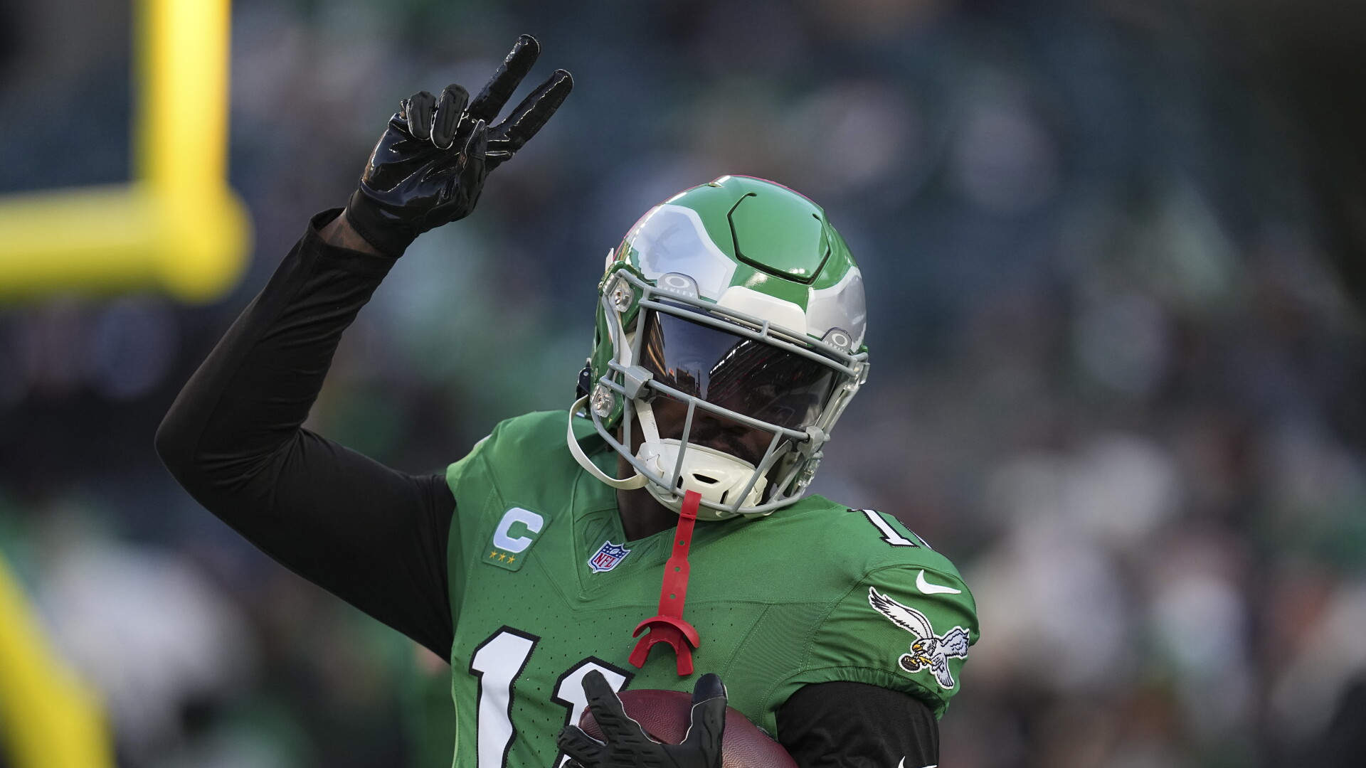 AJ Brown signs off in Philly with: "The best to ever play here. Always ...