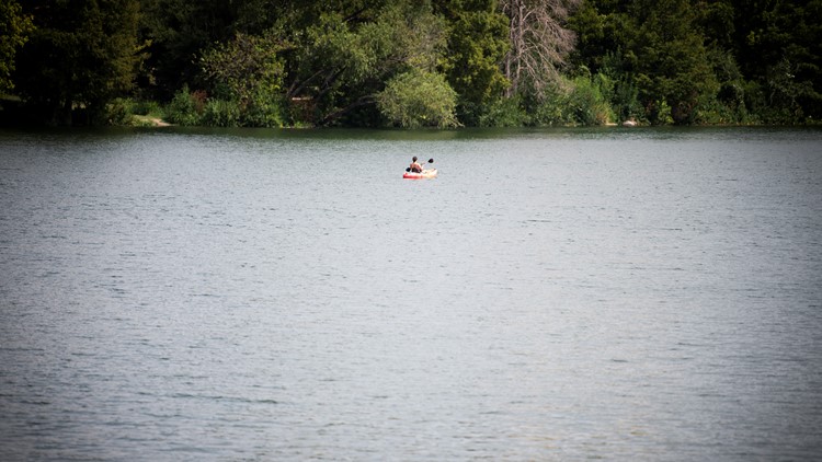 Austin issues warning as blue-green algae reappears in city waterways