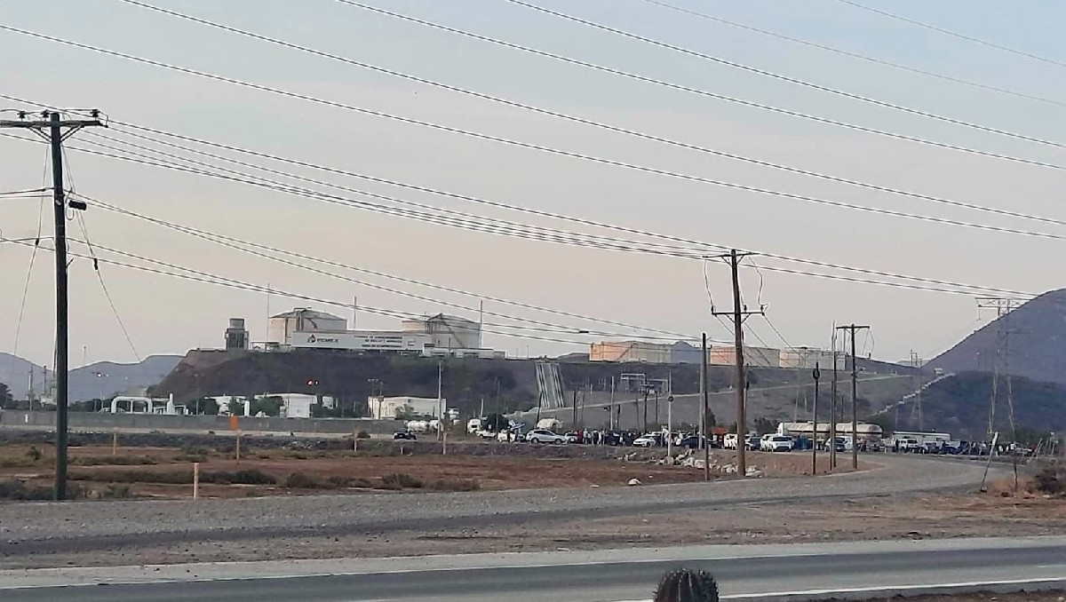 Nuevo bloqueo frena accesos a la planta de fertilizantes en Topolobampo ...