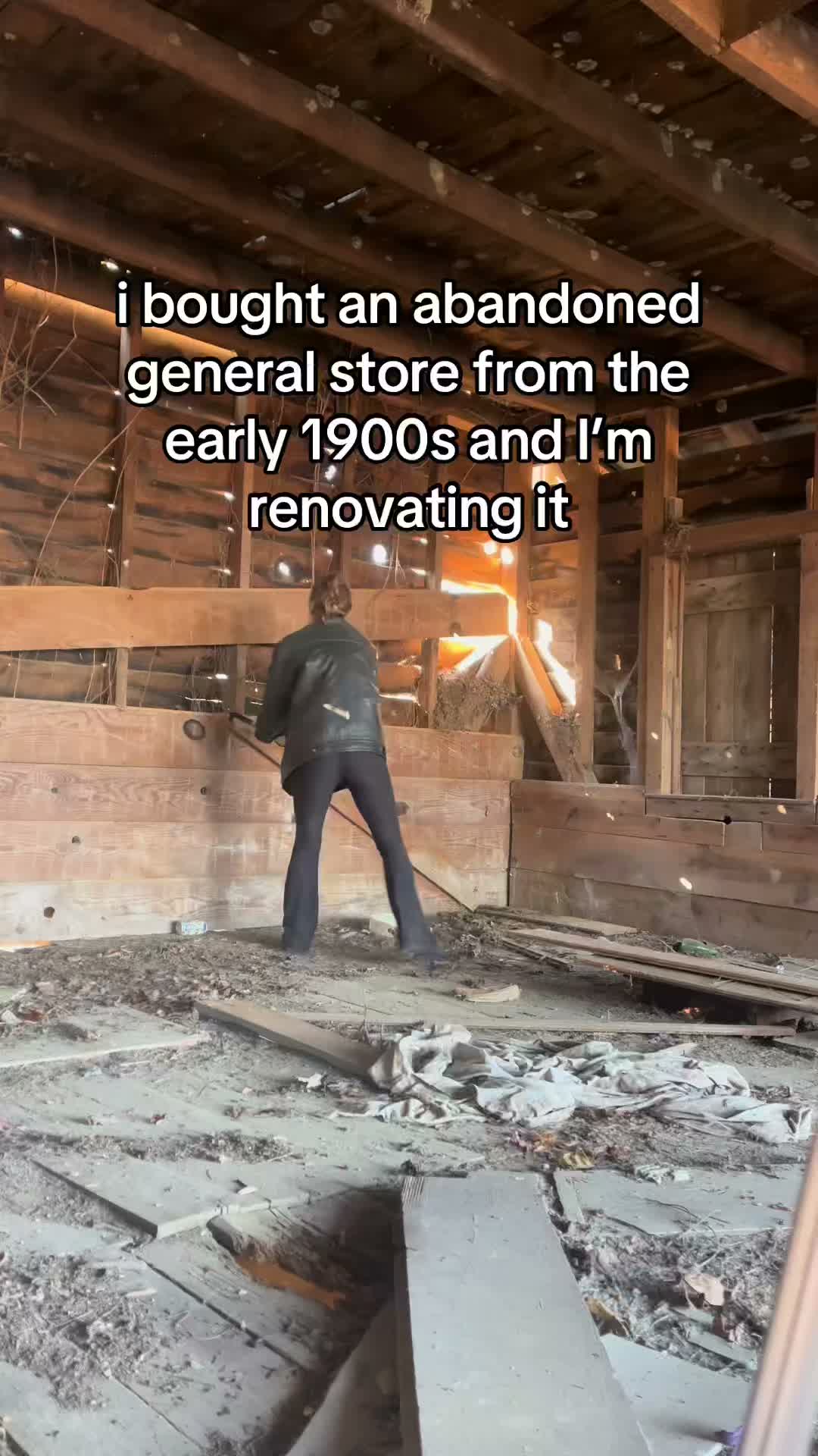 I bought an abandoned general store from the 1900s and I'm renovating it!