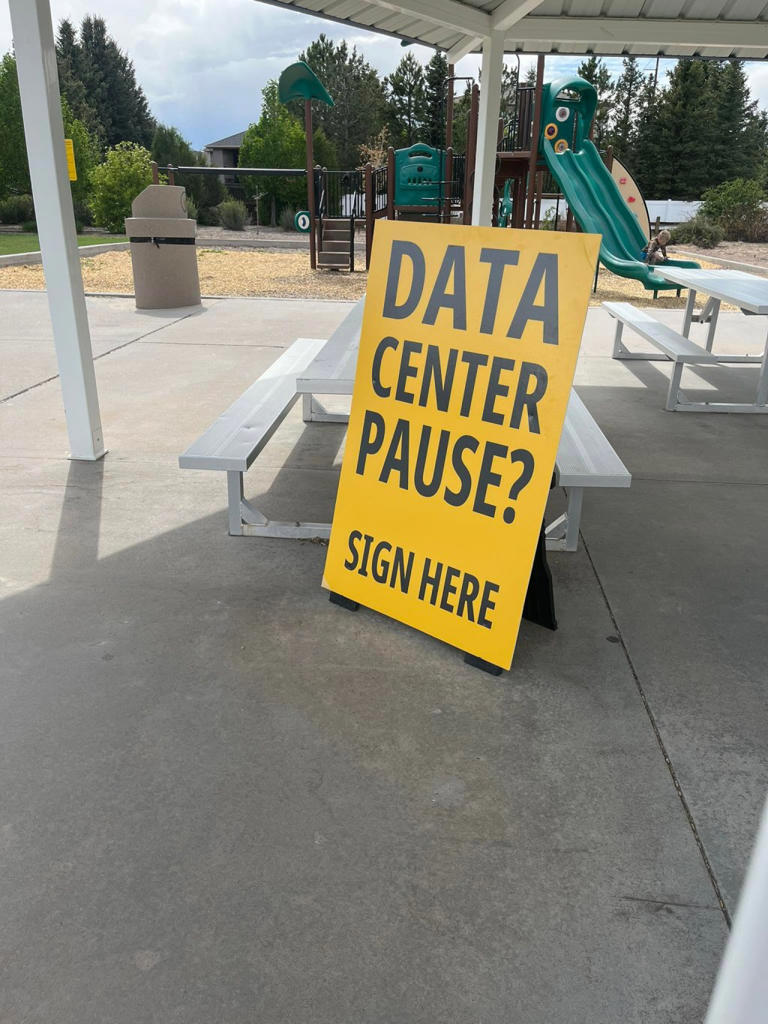 Plans for huge 'man camp' for thousands of data center construction ...
