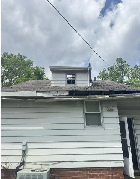 Fire causes extensive damage to Mayfield Heights home