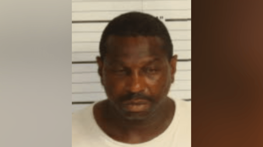 Font on fake tag leads to drug, driving charges: MPD