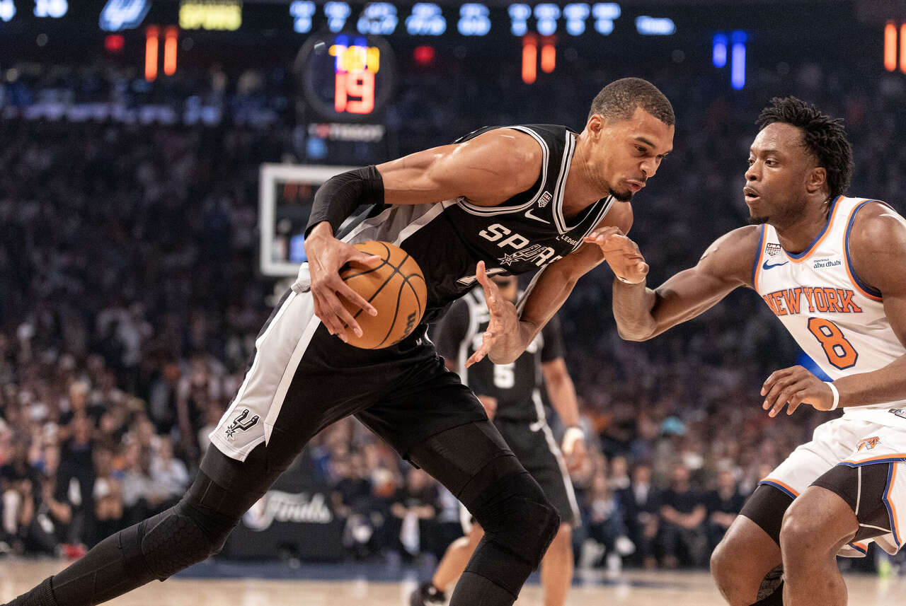 Spurs vs. Knicks: How to watch NBA Finals game 4, who's starting, who's out