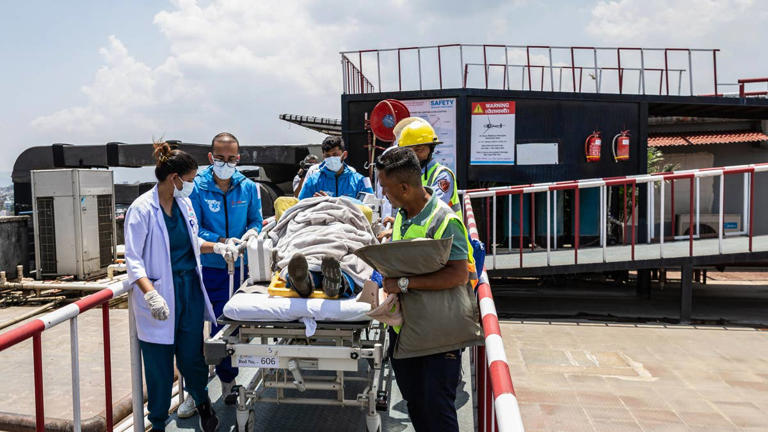 Dawa Sherpa found alive after six days missing on Mt. Everest, family ...