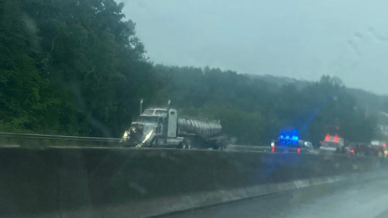 Woman dies after being struck on I-75 while chasing pet, KSP says