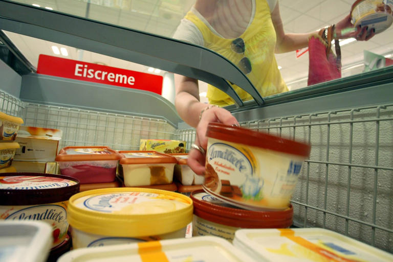 Neues Eis bei Rewe, Edeka und Co. sorgt für Kunden-Frust – "Echt ...