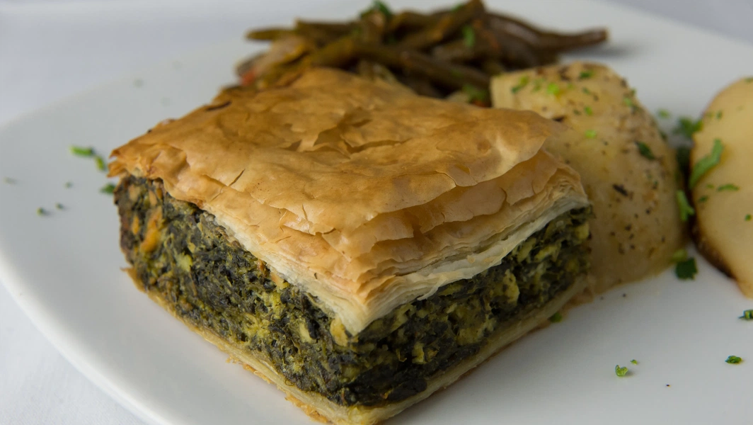 15 traditional and regional Greek foods and drinks