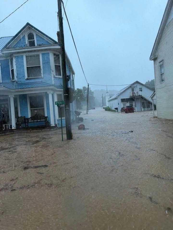 Extreme flash flooding leaves people stranded in Lanesville, Indiana