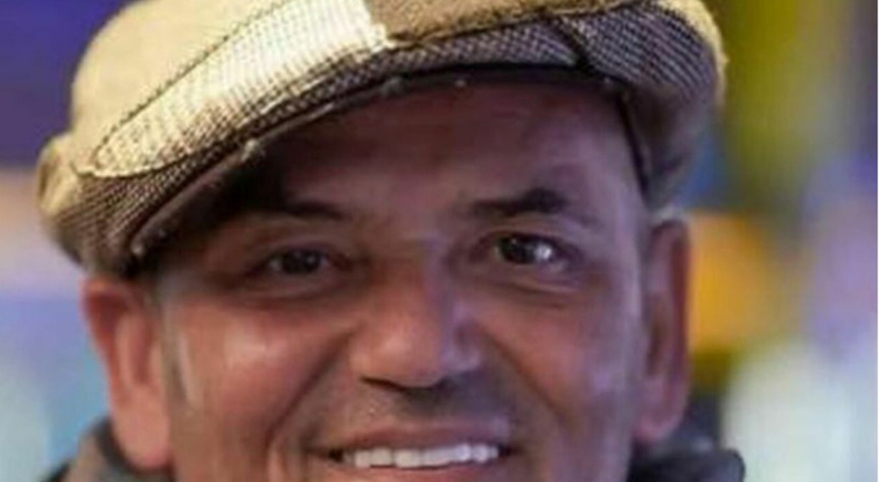 Morto in ospedale a Napoli Stefano Addeo, il docente autore del post ...