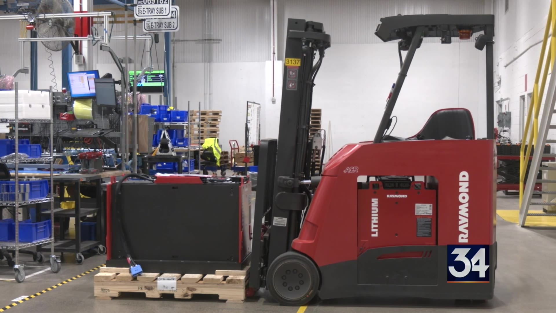 Raymond Corp. celebrates 1,000 lithium-ion batteries made